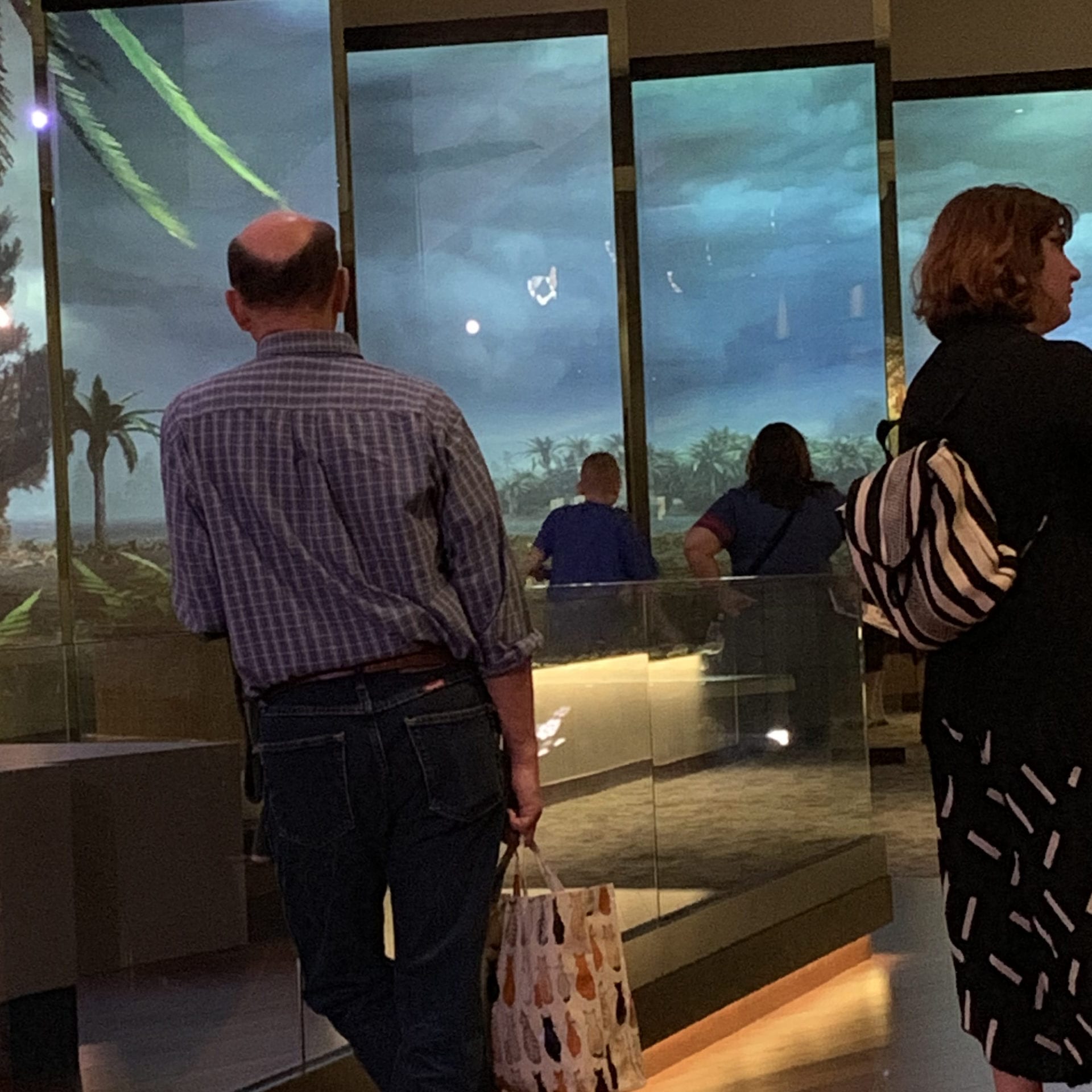 Neon T-Rex: 68th Annual Field Museum Members Night - Country Herald