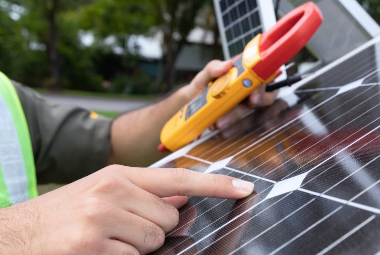 Solarize Chicagoland program enters second year - Country Herald