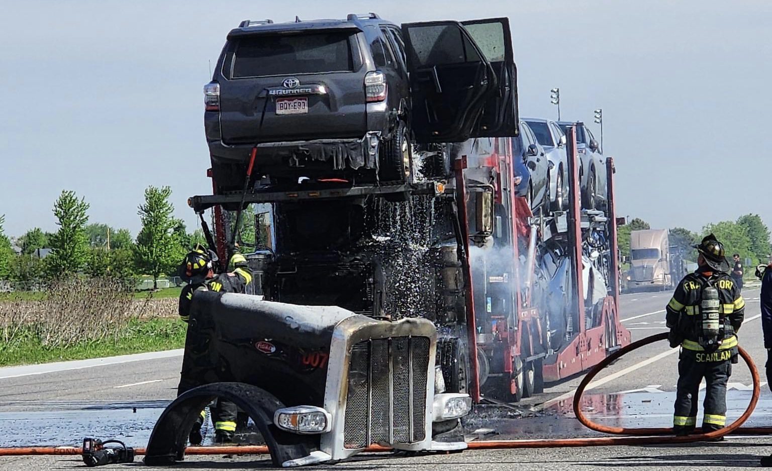 Frankfort Firefighters Quickly Extinguish Car Hauler Fire after ...