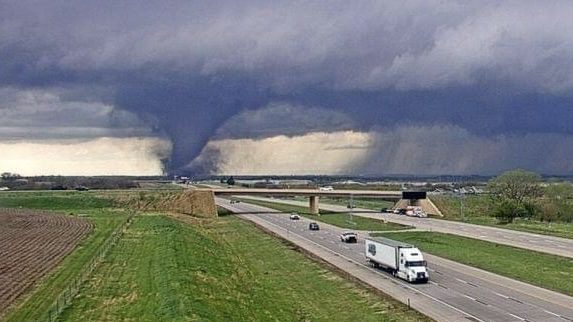 Quad Cities, IA/IL - I-80 Corridor Faces Tornado, Severe Storm Risk ...